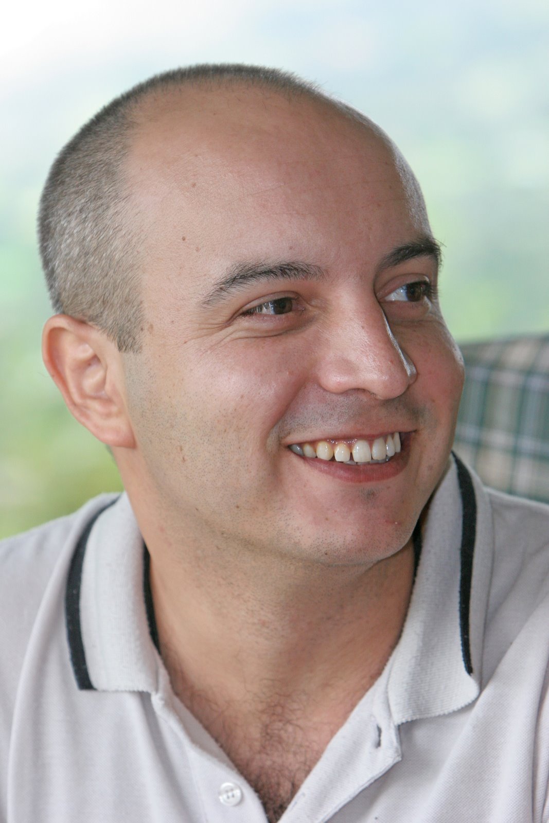 Andrés García Londoño | Spanish & Portuguese